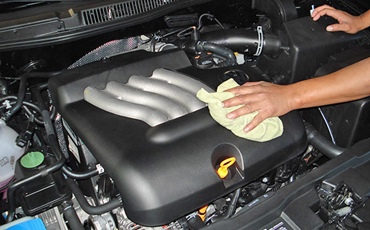 7 Best Engine Degreasers - (Reviews & Guide 2022)