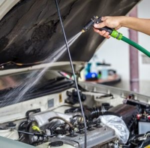 7 Best Engine Degreasers - (Reviews & Guide 2022)