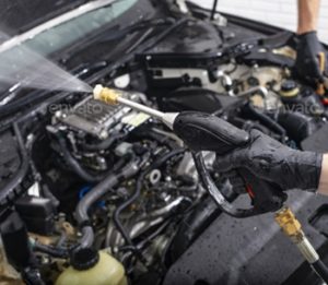 7 Best Engine Degreasers - (Reviews & Guide 2022)